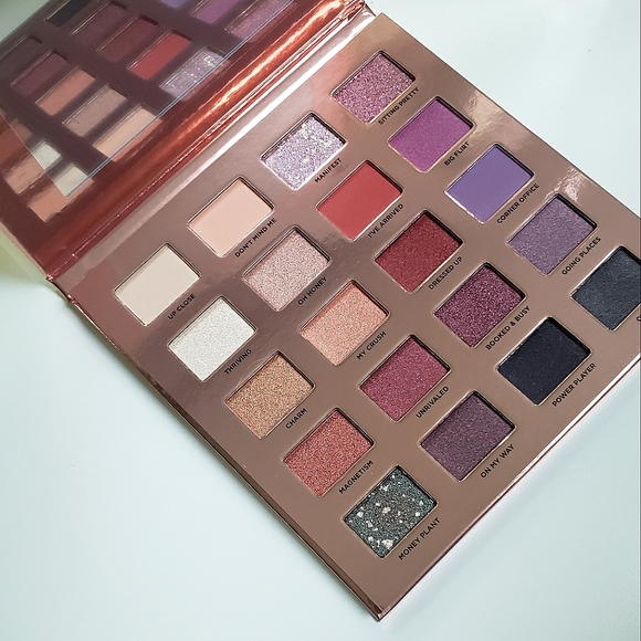 ICONIC London | Makeup | Iconic London Desk To Dance Eyeshadow Palette ...